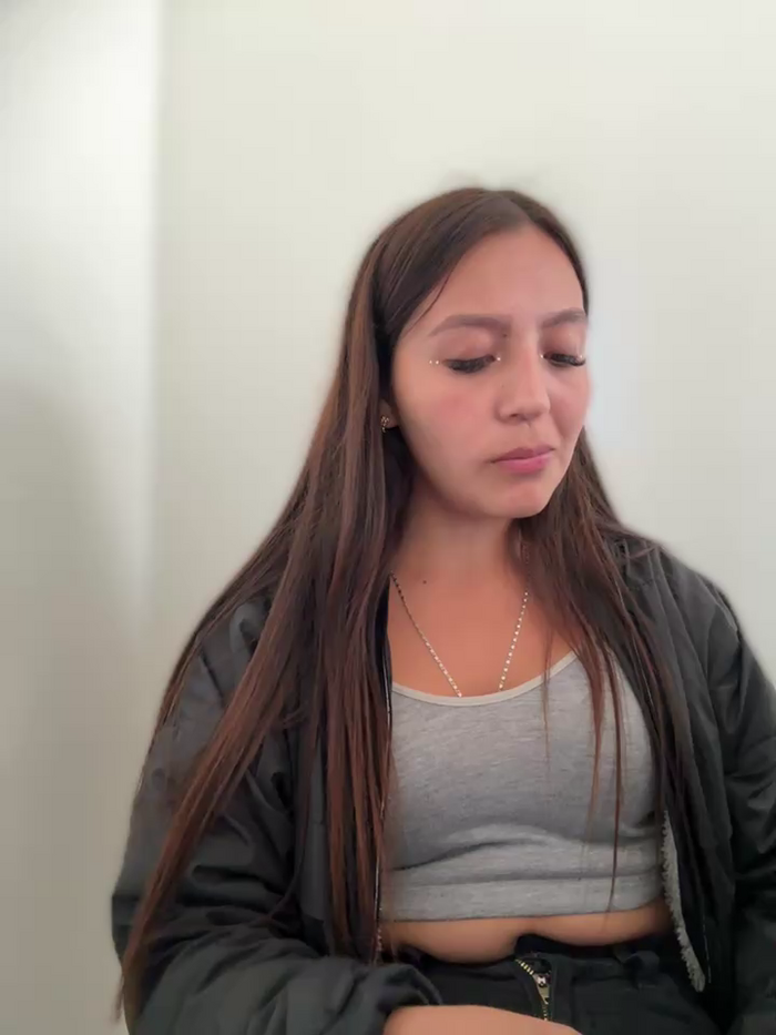 Emily-7_ Stripchat Cam Show on Sep, 17 2025, at 20:24:02 UTC